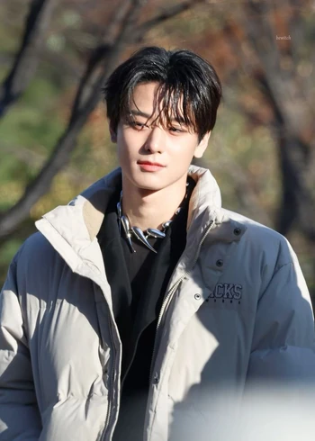 Su Beom-Seok | K-Pop Fanon Fandom Wiki | Fandom