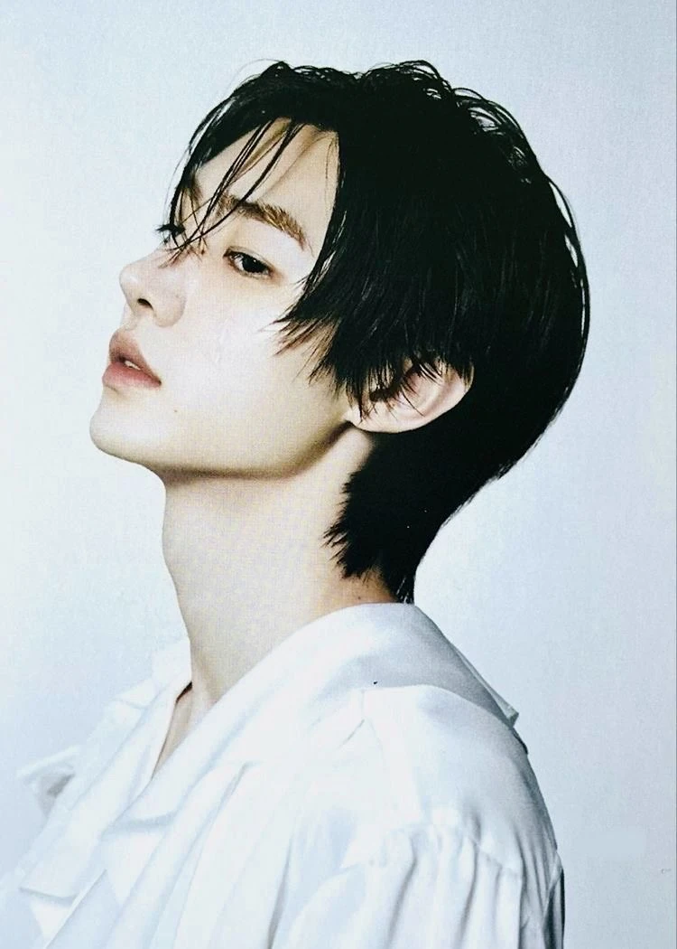 KOMI | K-Pop Fanon Fandom Wiki | Fandom