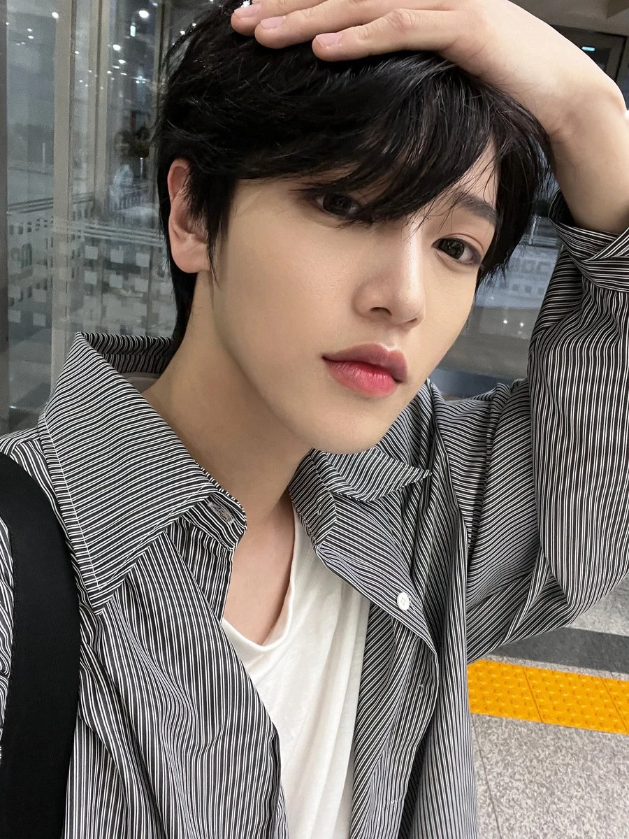 Woongin | K-Pop Fanon Fandom Wiki | Fandom