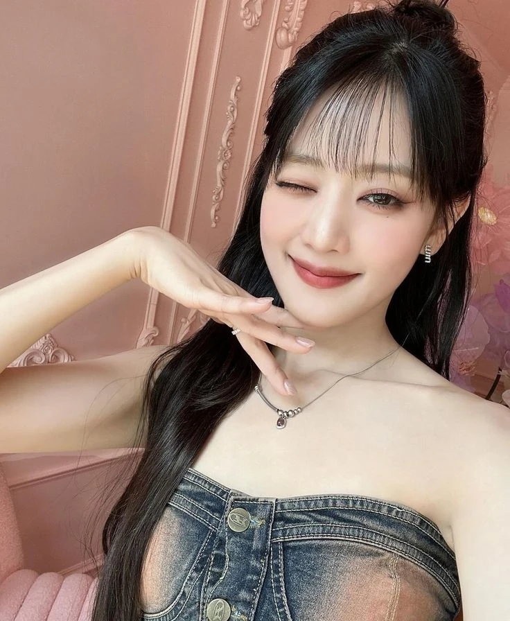 Crystal | K-Pop Fanon Fandom Wiki | Fandom