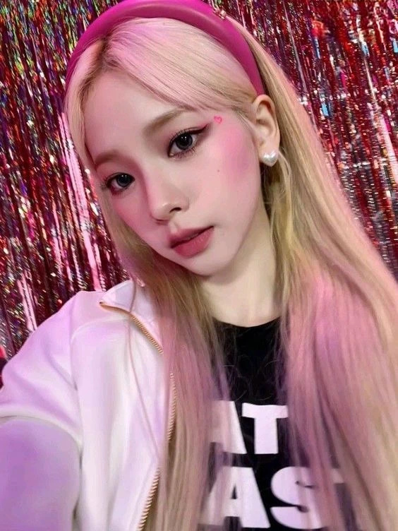 Song Yooni | K-Pop Fanon Fandom Wiki | Fandom