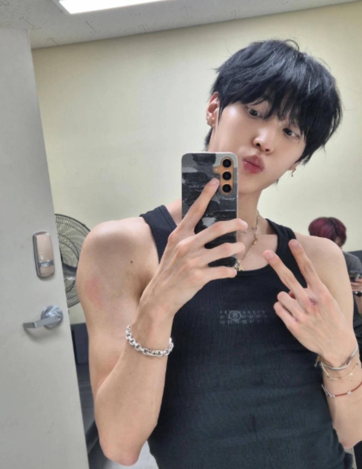 Ahn Youngseo | K-Pop Fanon Fandom Wiki | Fandom