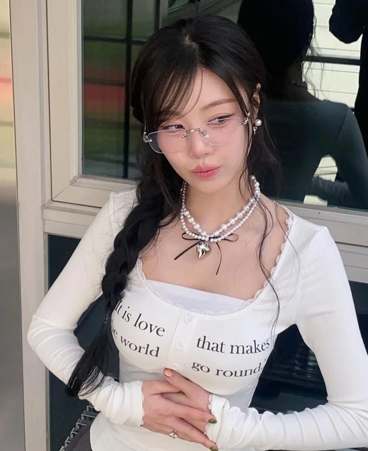 Category:Voice actors | K-Pop Fanon Fandom Wiki | Fandom