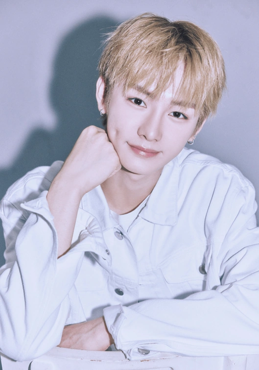 Zhou Yichen | K-Pop Fanon Fandom Wiki | Fandom