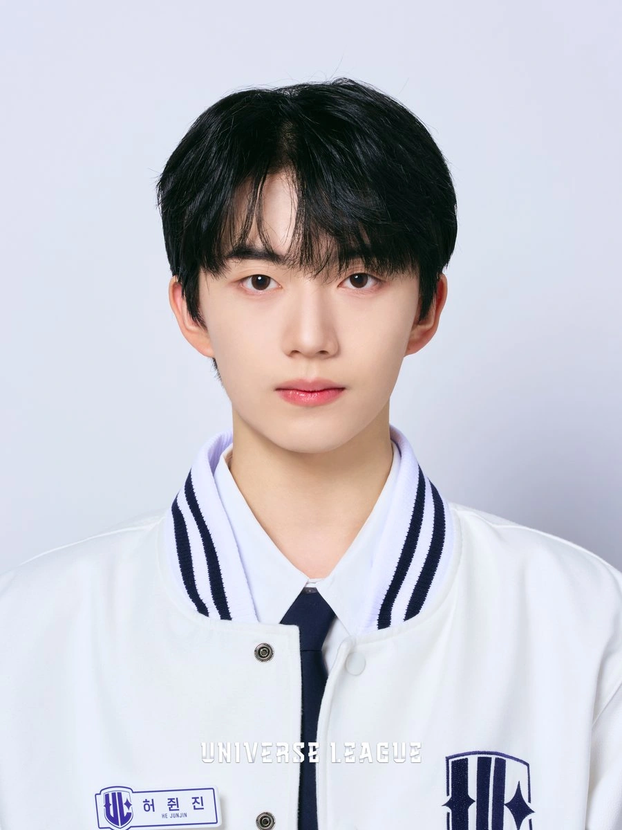 Хэ Цзюньцзинь | K-pop вики | Fandom