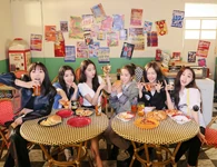 Queenz Eye | Kpop Wiki | Fandom