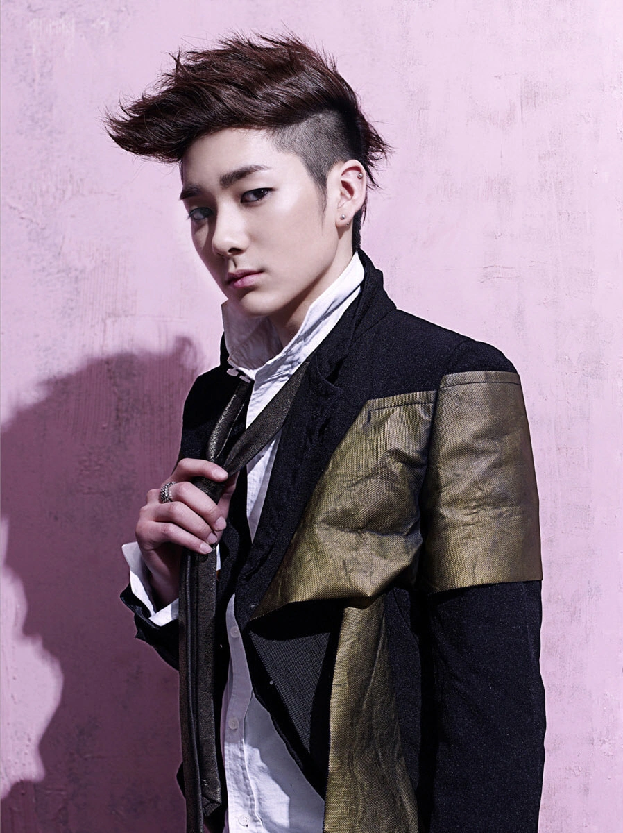 Aaron (singer)/Gallery | Kpop Wiki | Fandom