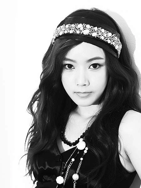 Soyeon (singer)/Gallery | Kpop Wiki | Fandom