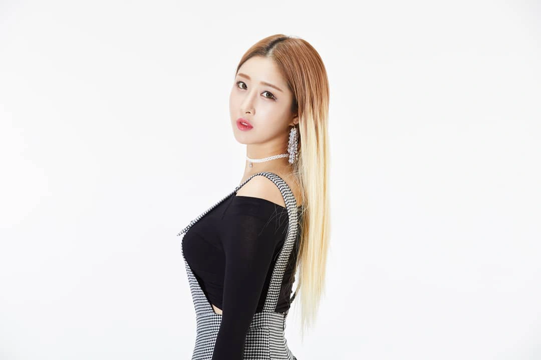 Som | Kpop Wiki | Fandom