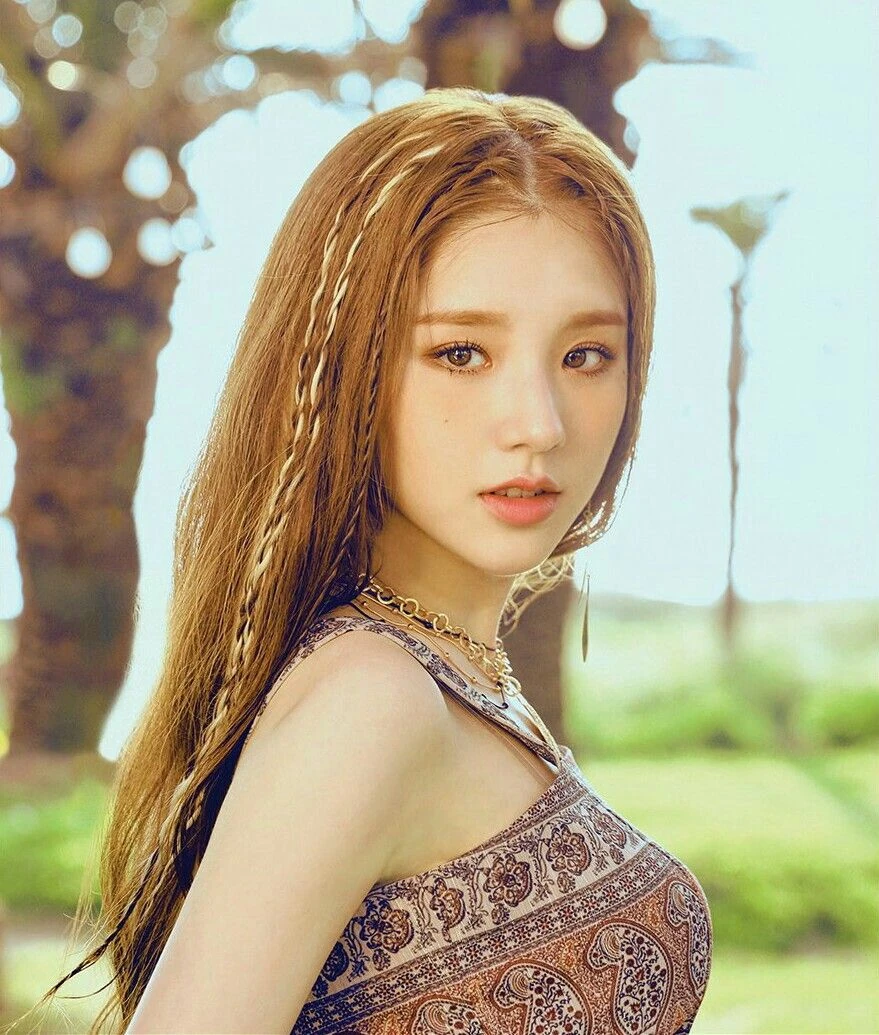 HeeJin (LOONA) | Kpop Girls Wiki | Fandom