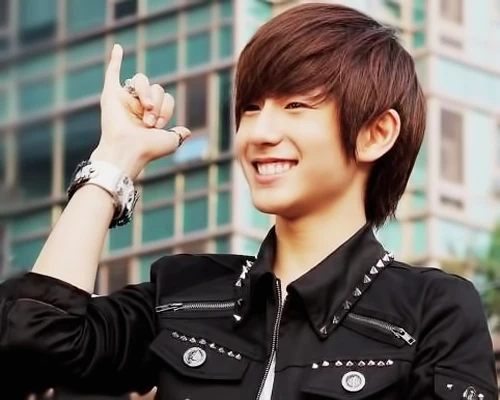 Minwoo | Kpop Wiki | Fandom