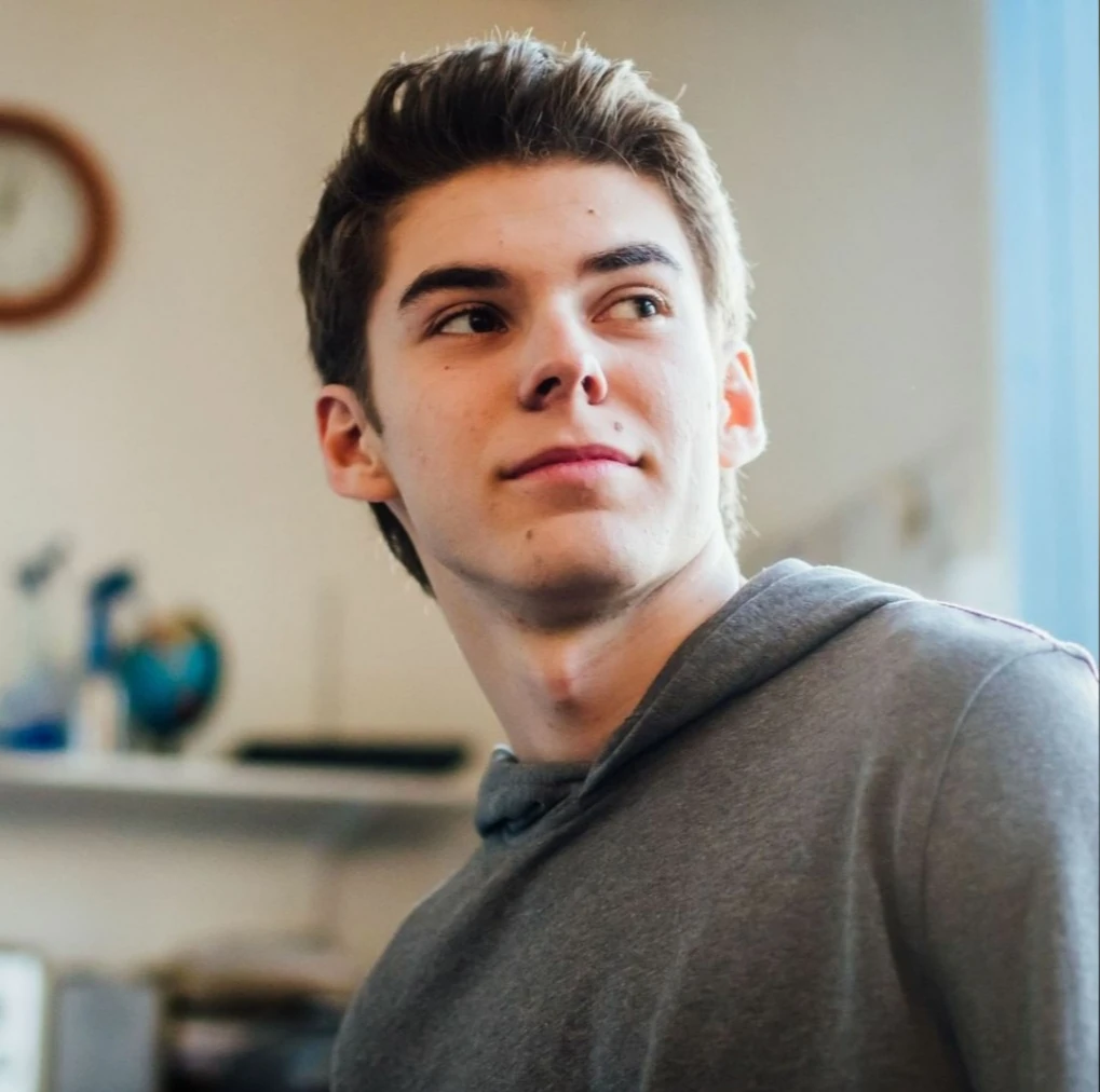 Thomas Raby | Wiki La Vie compliquée de Léa Olivier (série) | Fandom