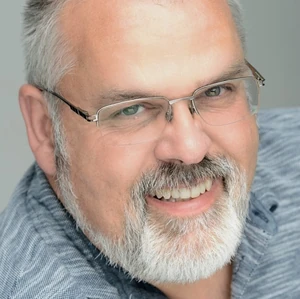 Adrian Wood | Wiki La Biblioteca del Viejo Mundo | Fandom