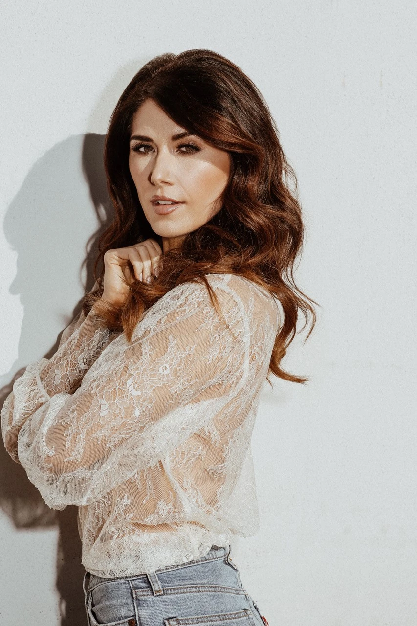 Jewel Staite | L.A. Complex Wiki | Fandom