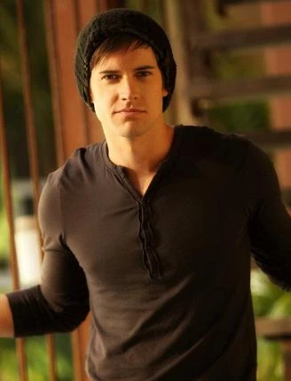 Connor Lake | L.A. Complex Wiki | Fandom