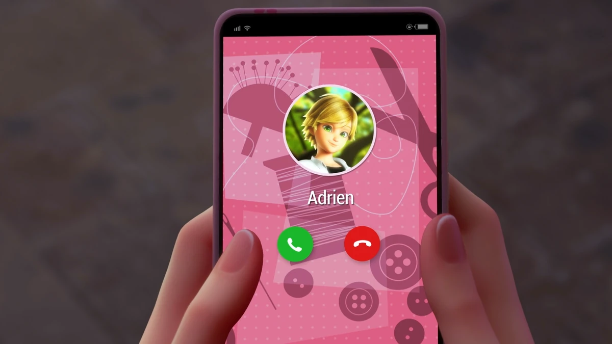 Marinette's cellphone | Miraculous Ladybug Wiki | Fandom