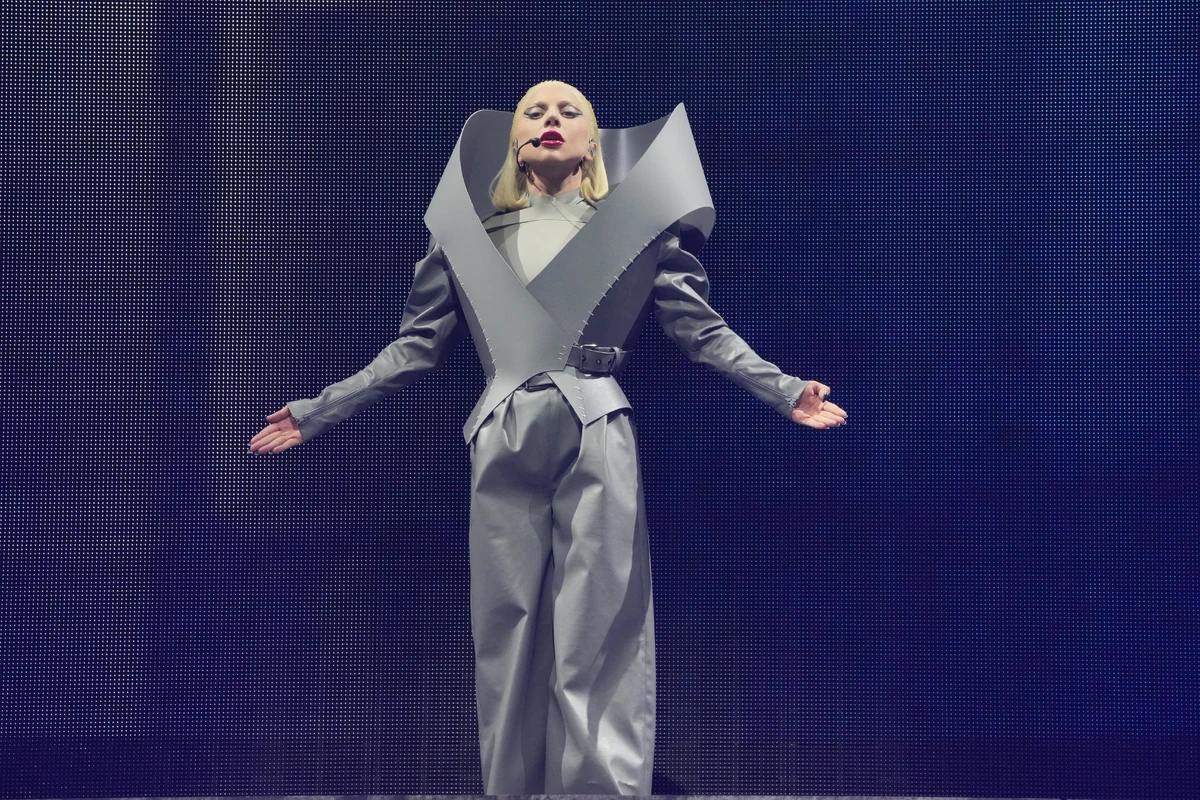 Setlists for The Chromatica Ball | Gagapedia | Fandom