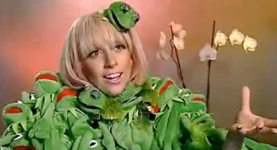 Kermit Dress | Russian Gagapedia | Fandom