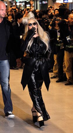 Moschino | Gagapedia | Fandom Moschino | Gagapedia | Fandom