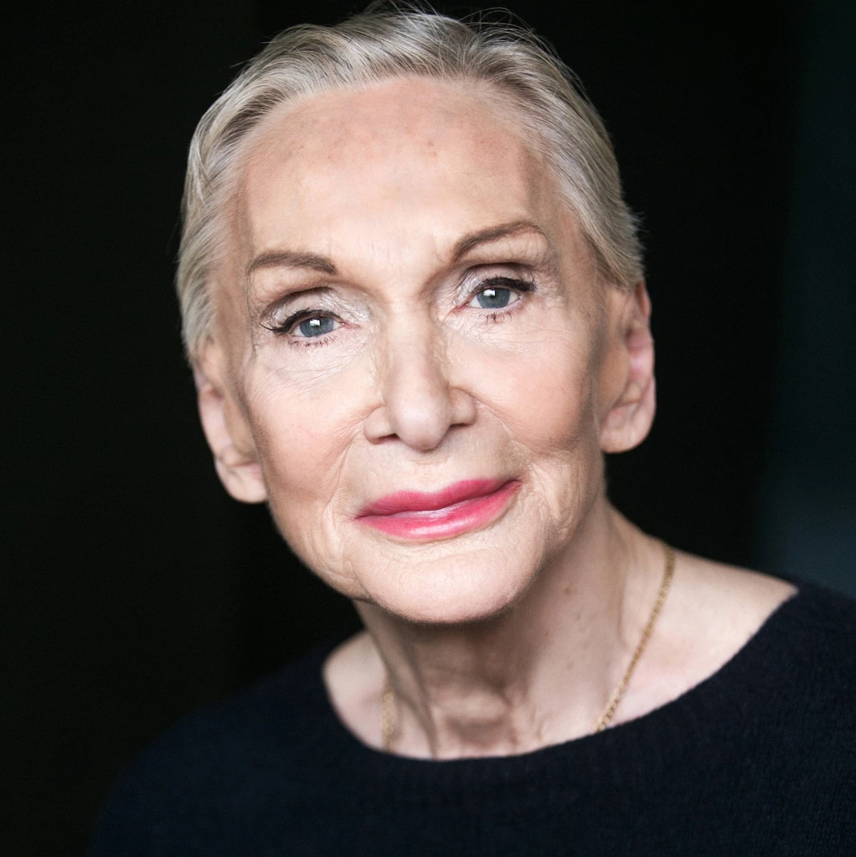 Siân Phillips | Nikita Wiki | Fandom