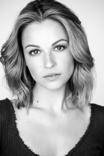 Kayla Wallace | Landman Wiki | Fandom