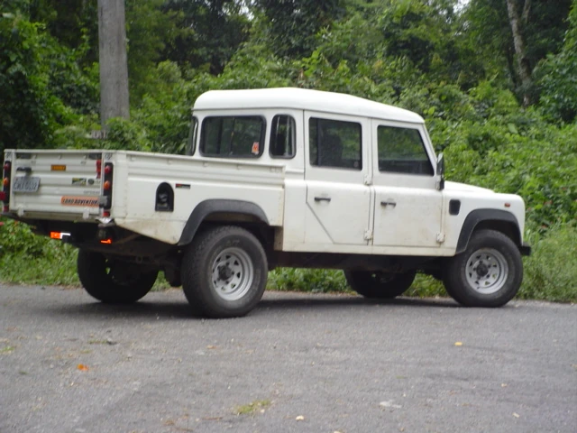 Defender 130 | Land Rover Wikia | Fandom