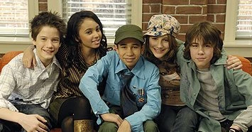 Characters | The Latest Buzz Wiki | Fandom