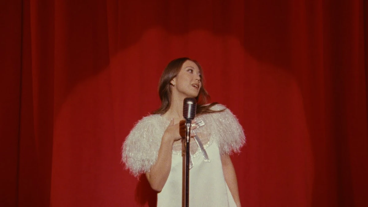 Santa Baby (music video) | Laufeypedia Wiki | Fandom