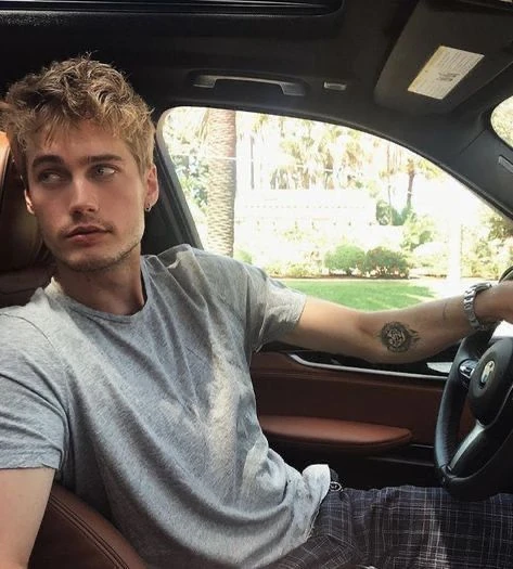 Liam Zander | Lauren Asher Universe Wiki | Fandom