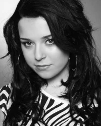 Danielle Harmer | Wiki Le 10ème Royaume | Fandom