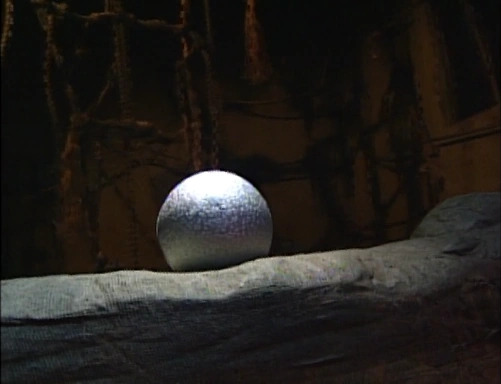 The Silver Cannonball of Grandy Nanny | Legends of the Hidden Temple ...