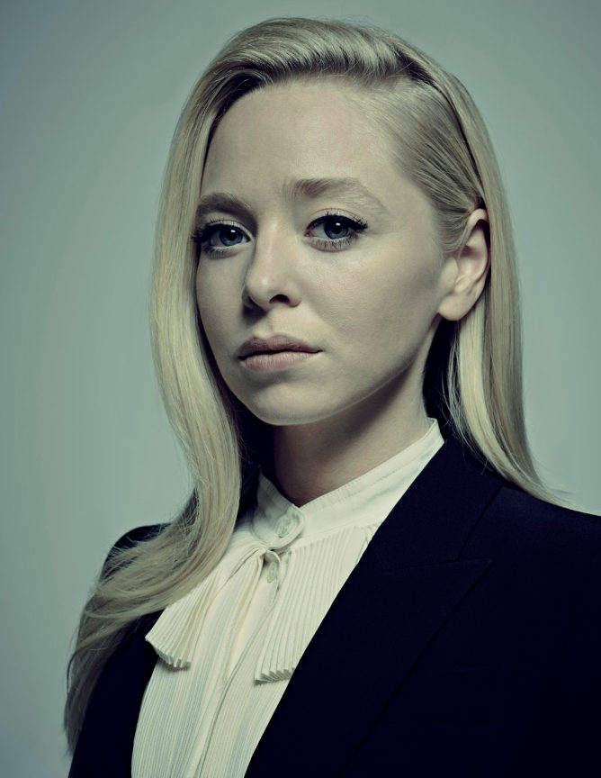 Angela Moss | Legends of the Multi Universe Wiki | Fandom