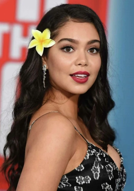 Category:Characters voiced and/or played by Auliʻi Cravalho | Legends ...