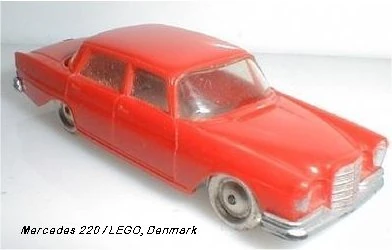 664 Mercedes 220 S | Brickipedia | Fandom