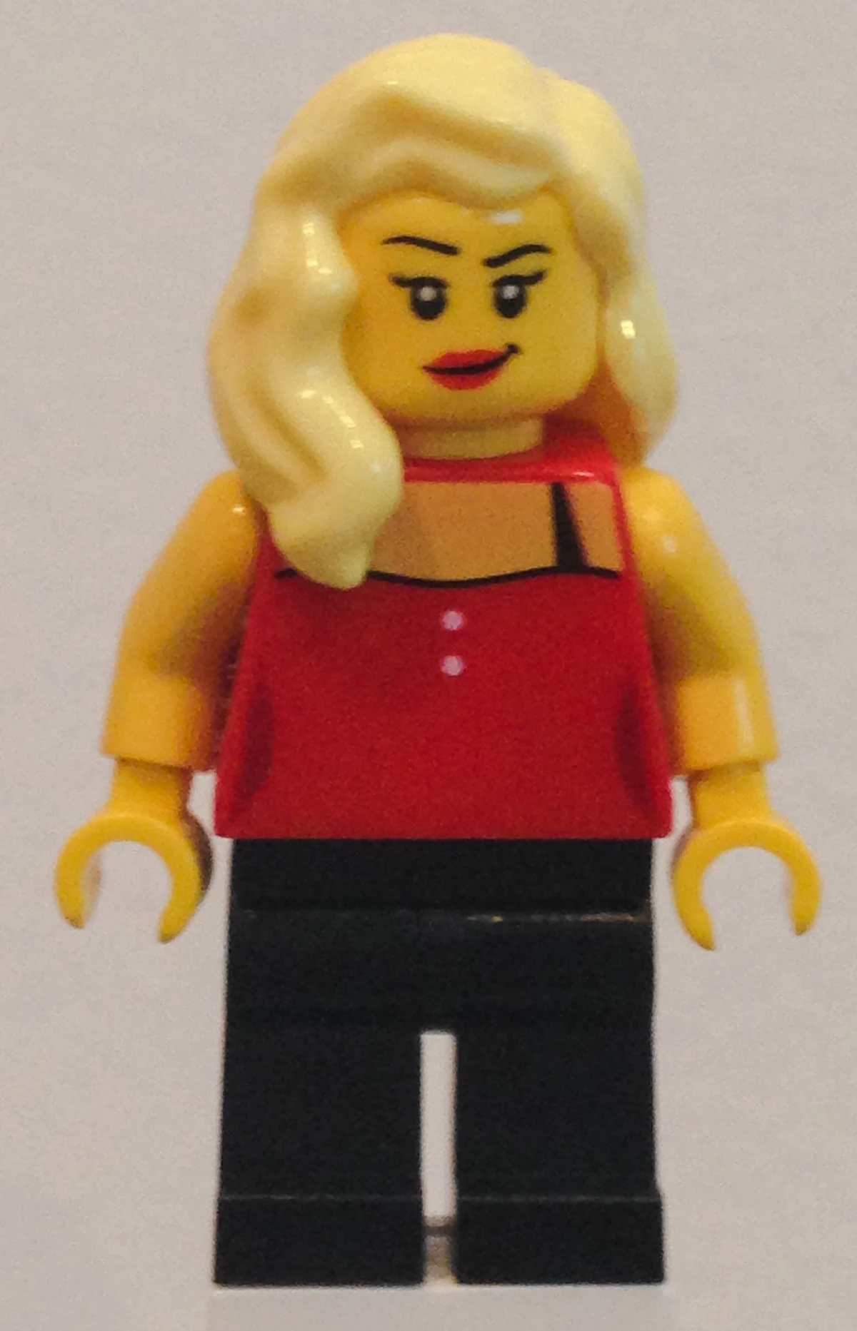 Sharon Shoehorn | Brickipedia | Fandom