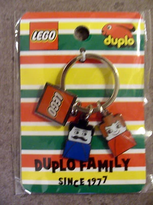 4538612 DUPLO Family Key Chain | Brickipedia | Fandom