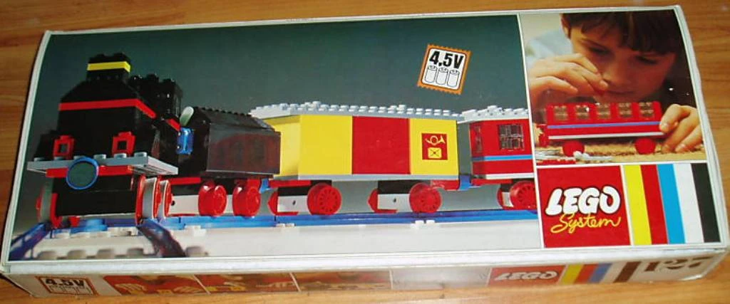 127 Complete Train with 3 Wagons | Brickipedia | Fandom