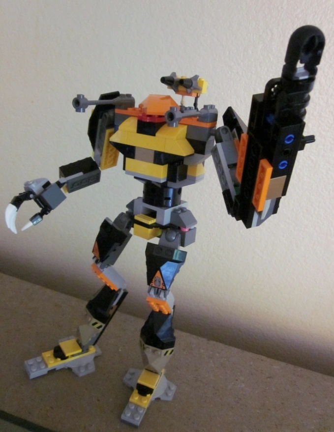 Custom:Warbot | Brickipedia | Fandom