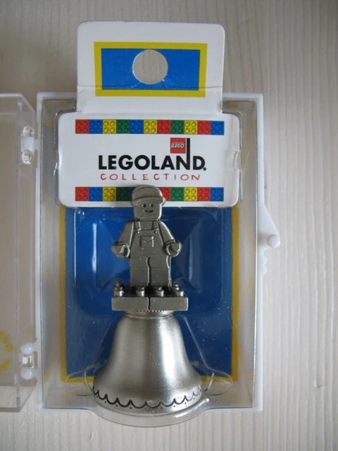 709042 Bell, Pewter with Minifig Handle | Brickipedia | Fandom