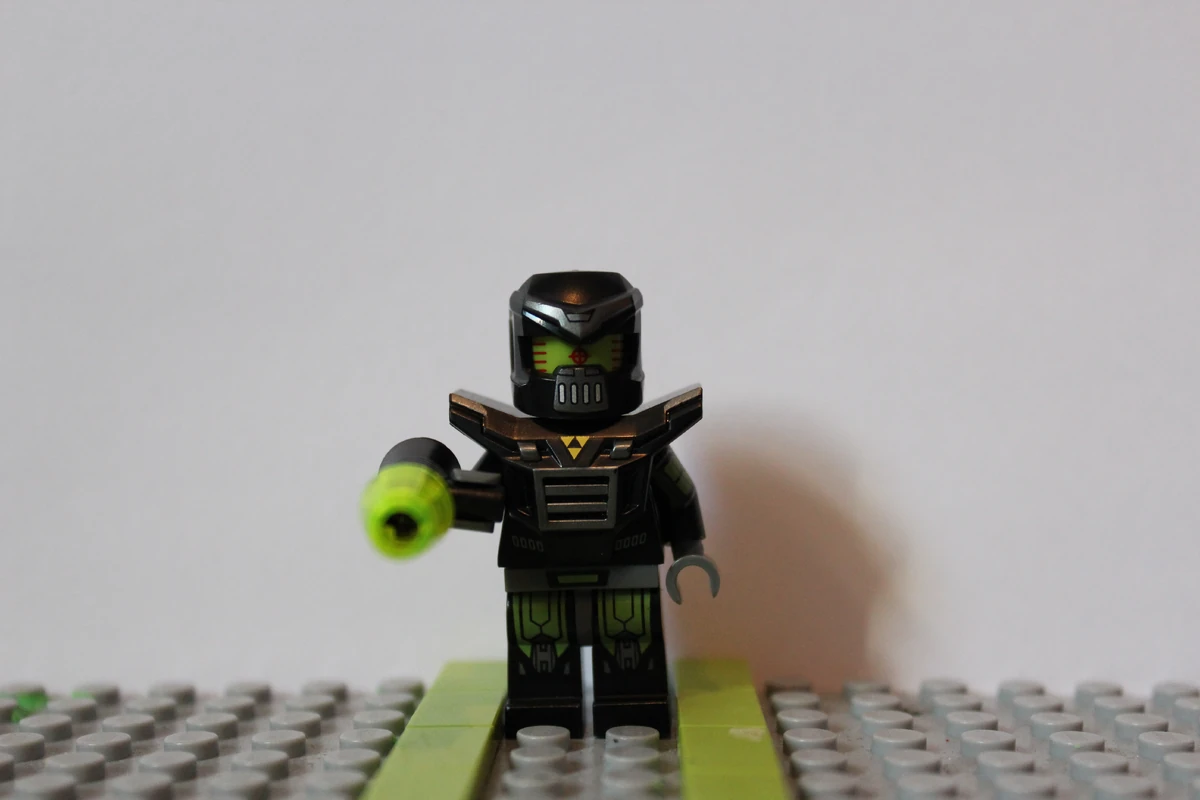 Review:Evil Mech | Brickipedia | Fandom