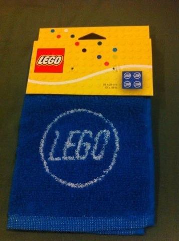 853209 Small Blue Towel | Brickipedia | Fandom