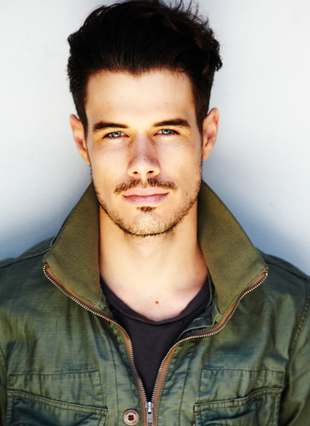 Liam Hall | Disney Wiki | Fandom