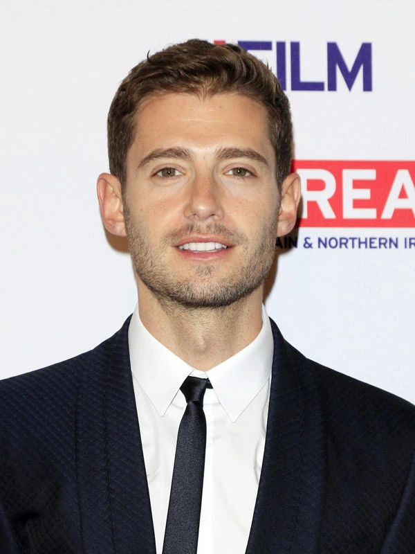 Julian Morris | Disney Wiki | Fandom