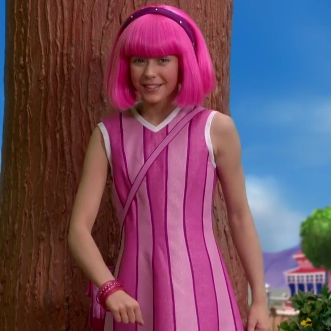 Stephanie | Leniuchowo Wiki | Fandom