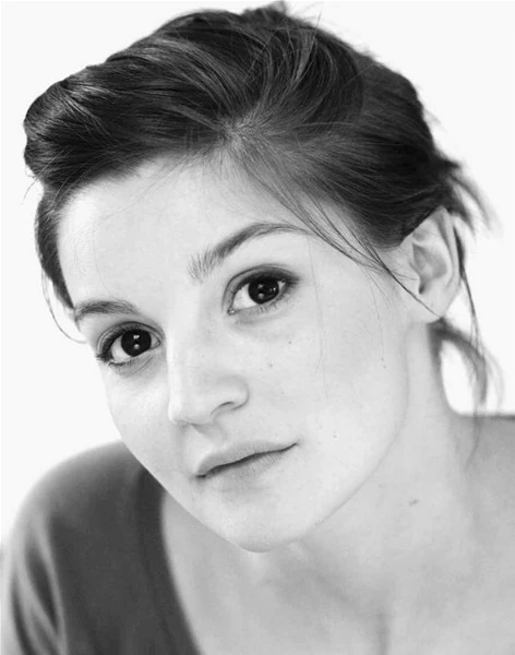 Flora Spencer-Longhurst | Leonardo Wiki | Fandom