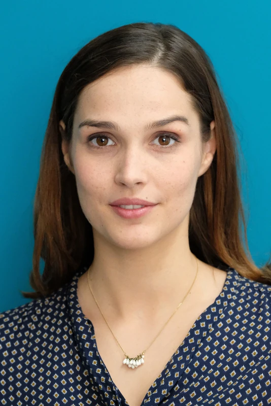 Aurore | Wiki Les Bracelets rouges | Fandom