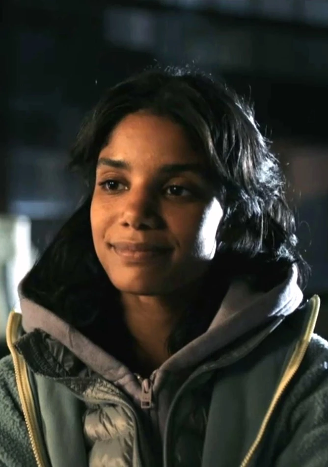 Flavie Granger | Wiki Les Bracelets rouges | Fandom