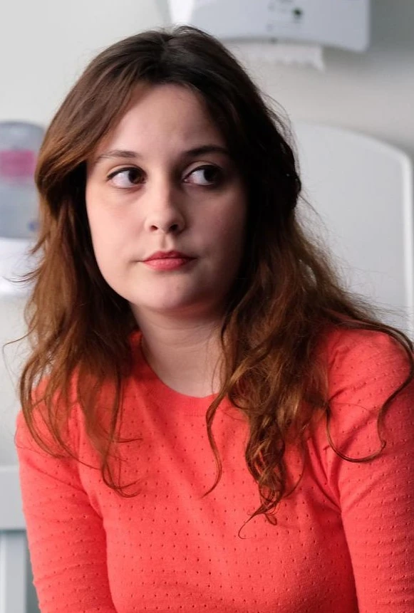 Elisa | Wiki Les Bracelets rouges | Fandom