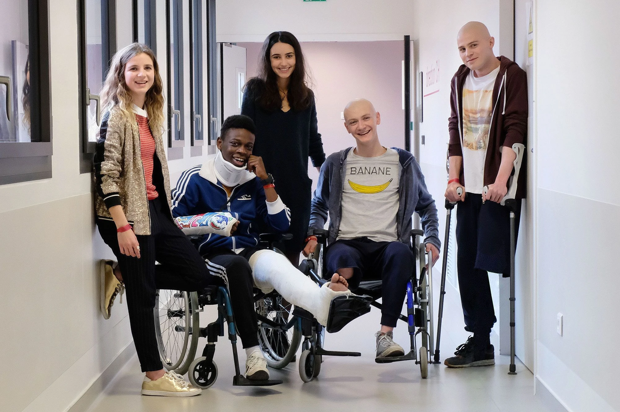 Discuss Everything About Wiki Les Bracelets rouges | Fandom