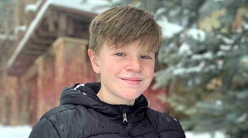 Johnny Abbott | Wiki Les Feux de l'Amour | Fandom